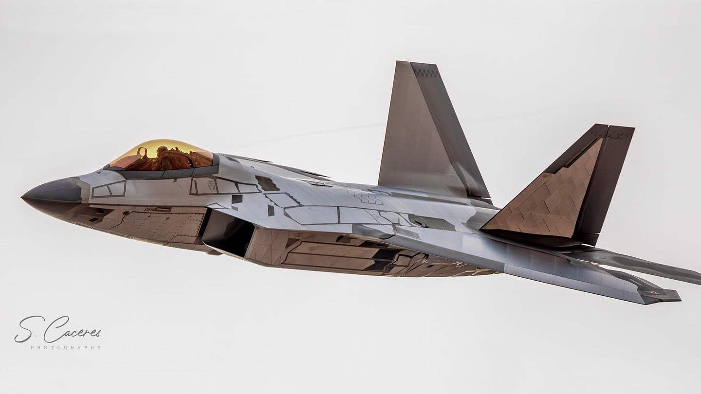 F-22試用鏡面塗層 - 時事台 - 香港高登討論區
