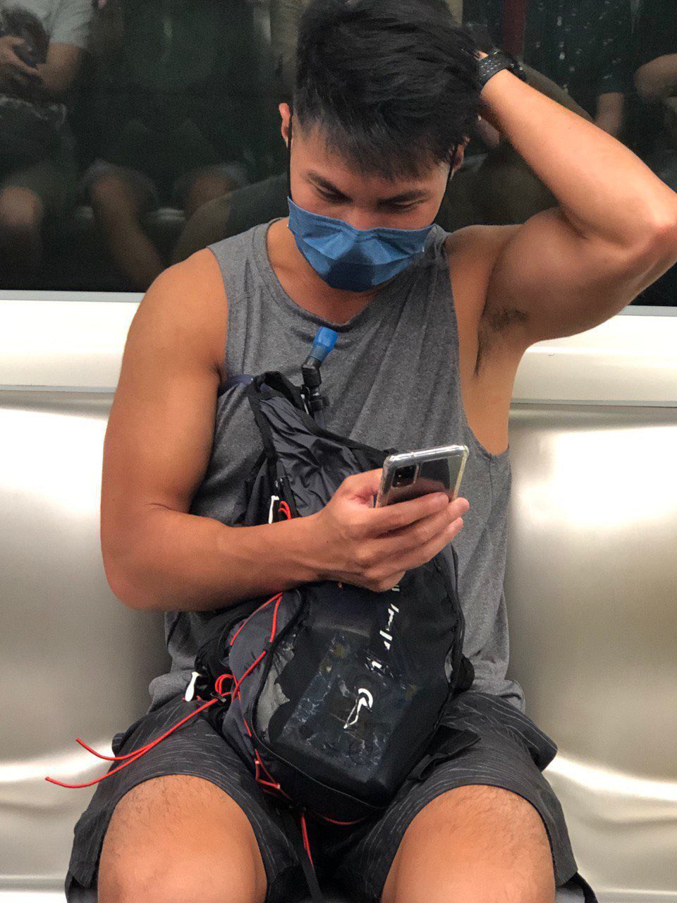 其實搭地鐵著到咁淫為咩？？ - 香港高登討論區