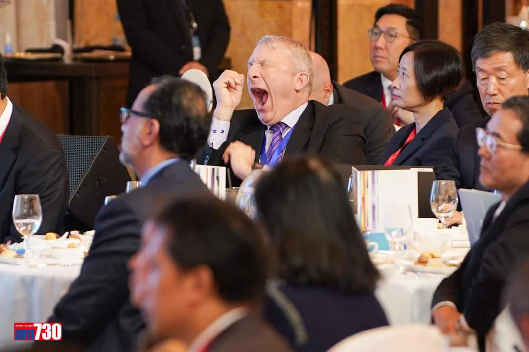 [金融峰會] 威靈頓管理總裁兼合夥人Stephen Klar悶到打喊露 - 香港高登討論區