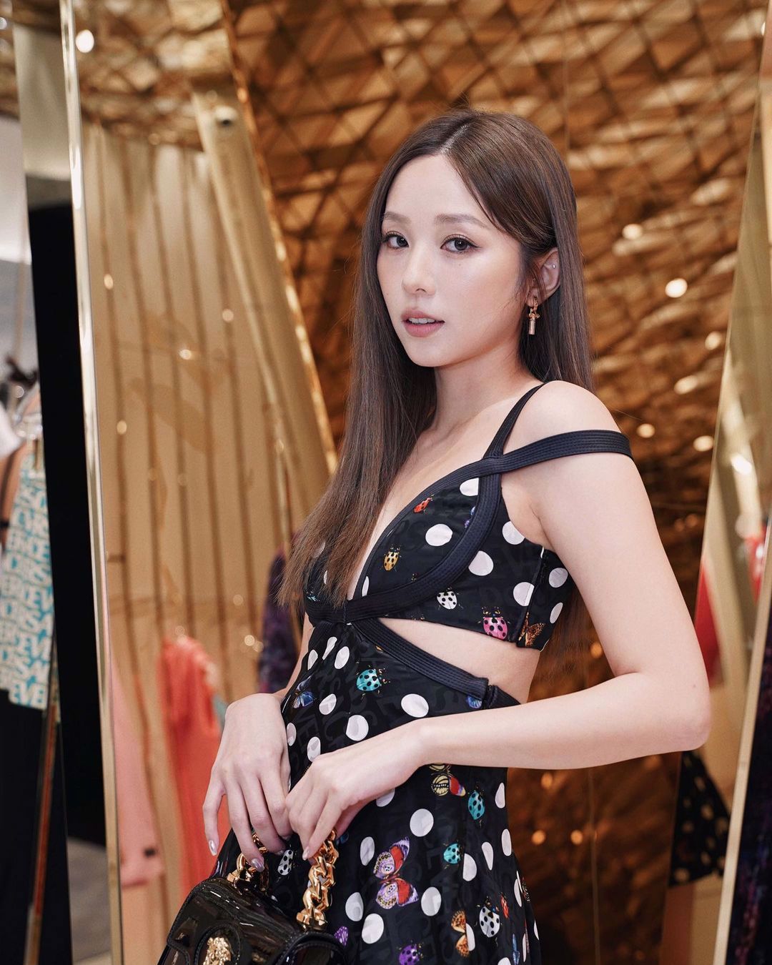 Heidi呢張相係米向金與正致敬 - 香港高登討論區